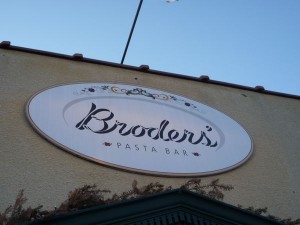 Broders’ Pasta Bar – Heavy Table