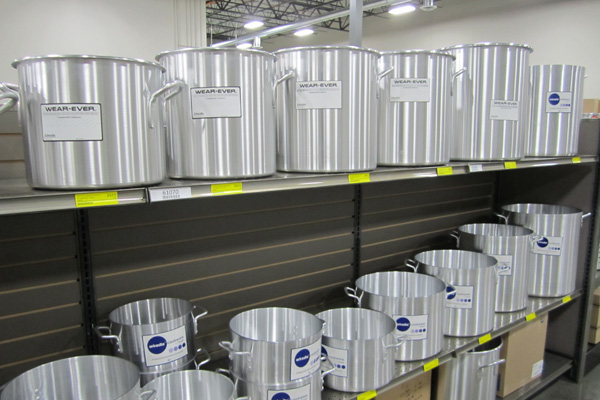 hockenbergs-stock-pots – Heavy Table
