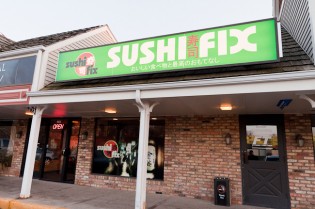 Sushi Fix in Wayzata – Heavy Table